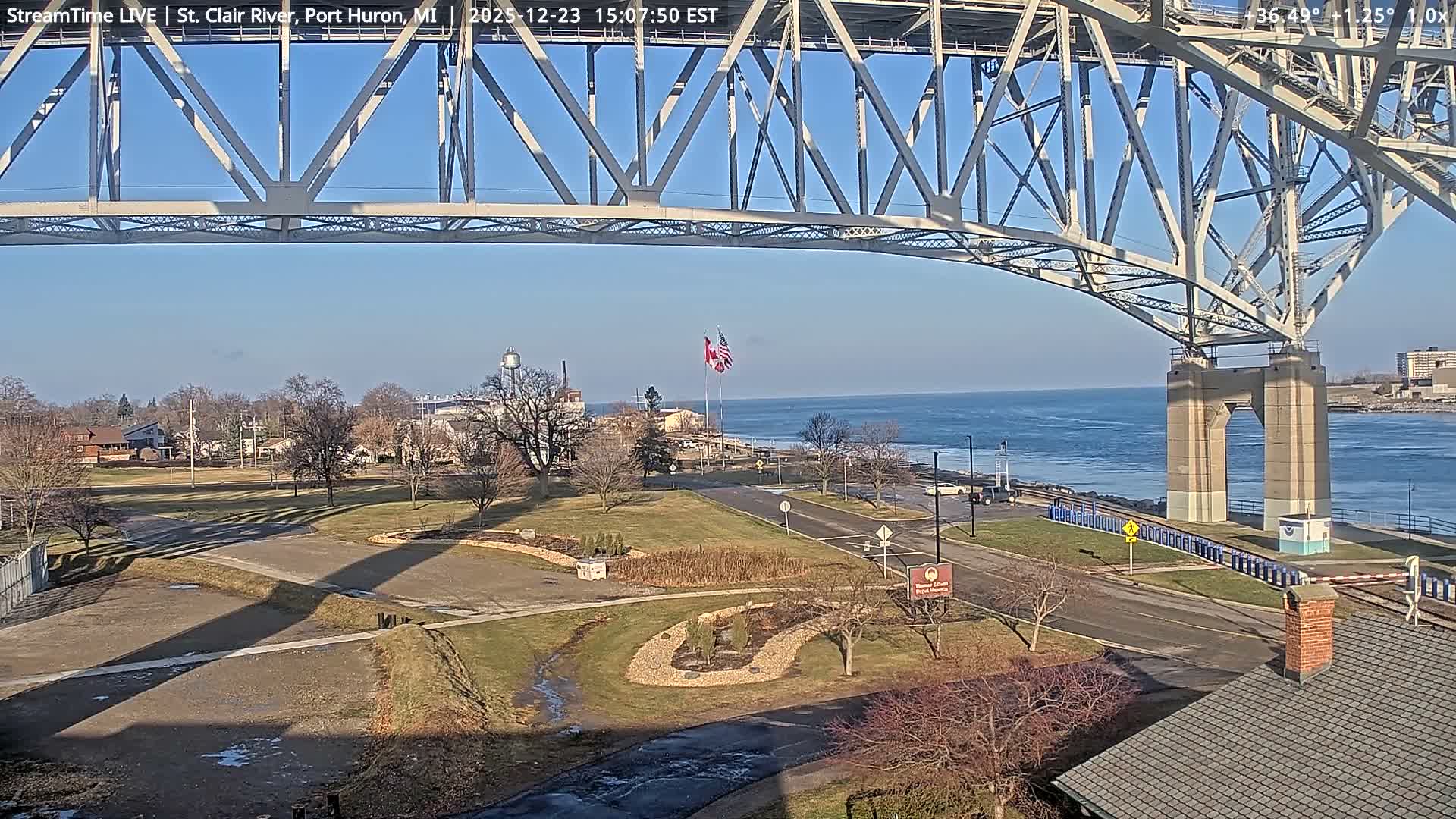 USA-Canada Border Blue Water Bridge, Port Huron USA & Sarnia / Point ...