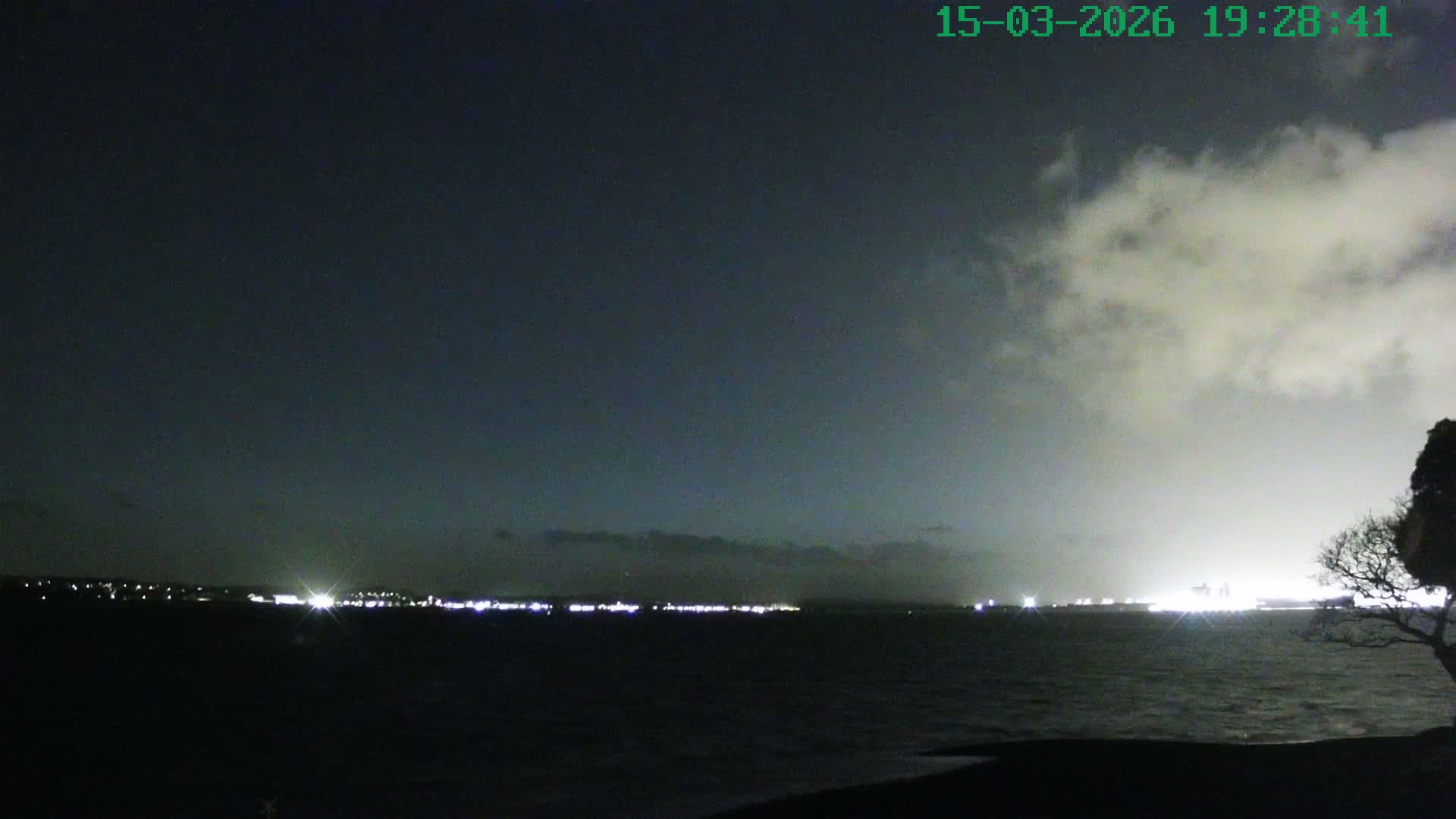 Netley, The Solent Water Shipspotting Live Cam - Borough of Eastleigh ...