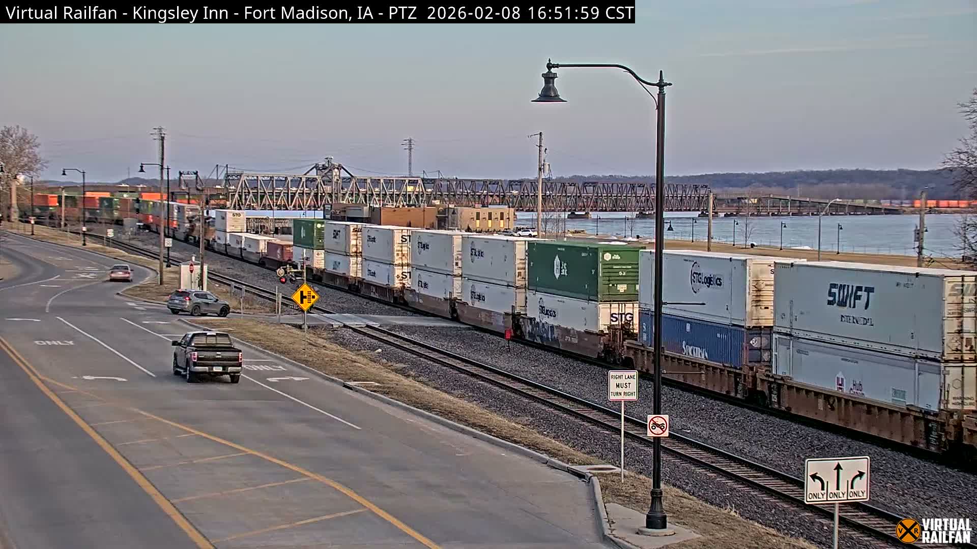 Fort Madison Bridge & Mississippi River & Fort Madison Train Amtrak ...