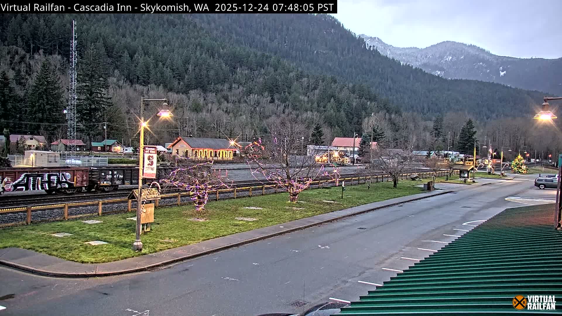 Skykomish Village Railroad Live Cam - Skykomish, King, Washington, USA - Live Camera - NewsAndCams