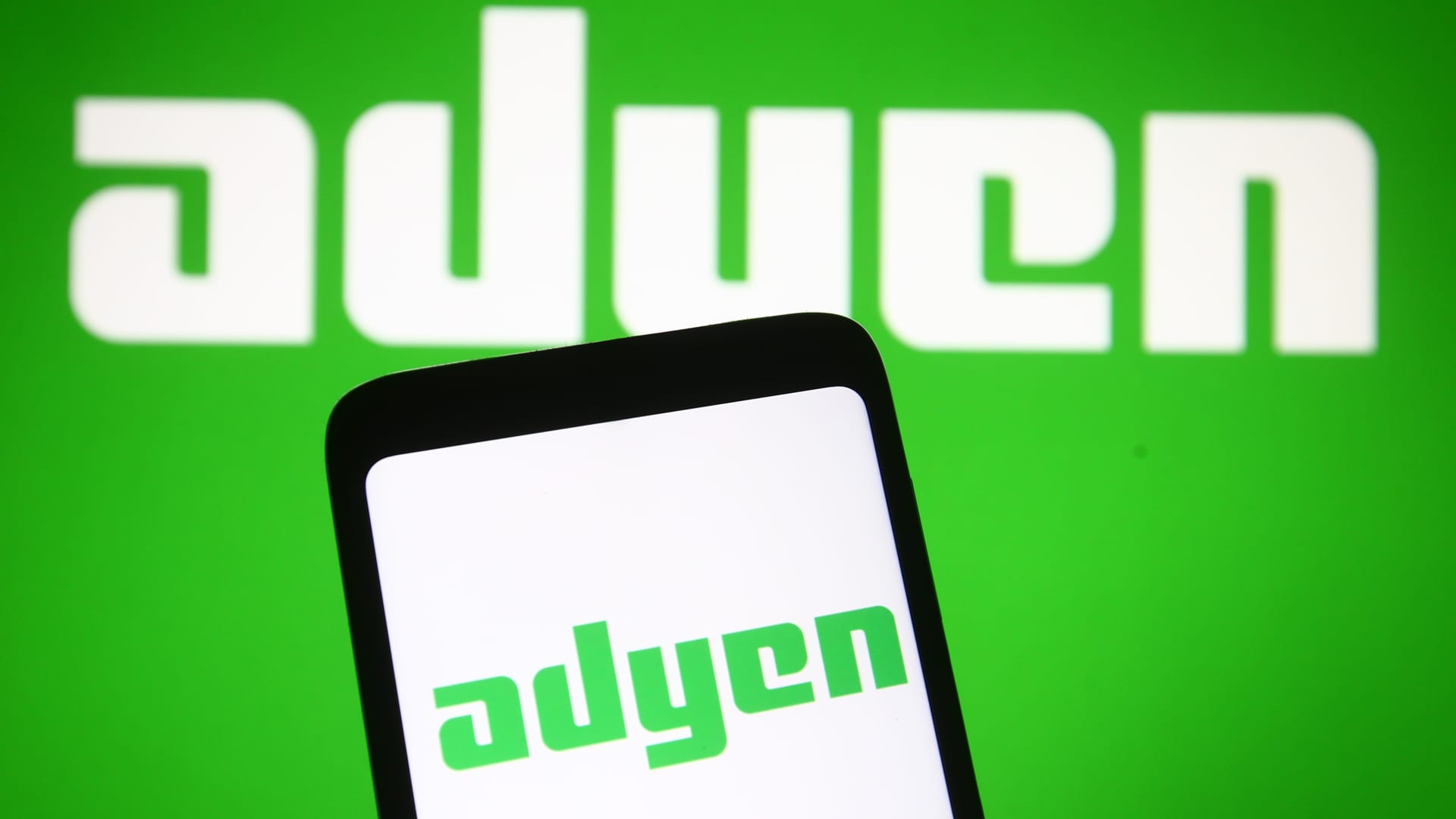 Adyen stock plunges 20% after earnings report