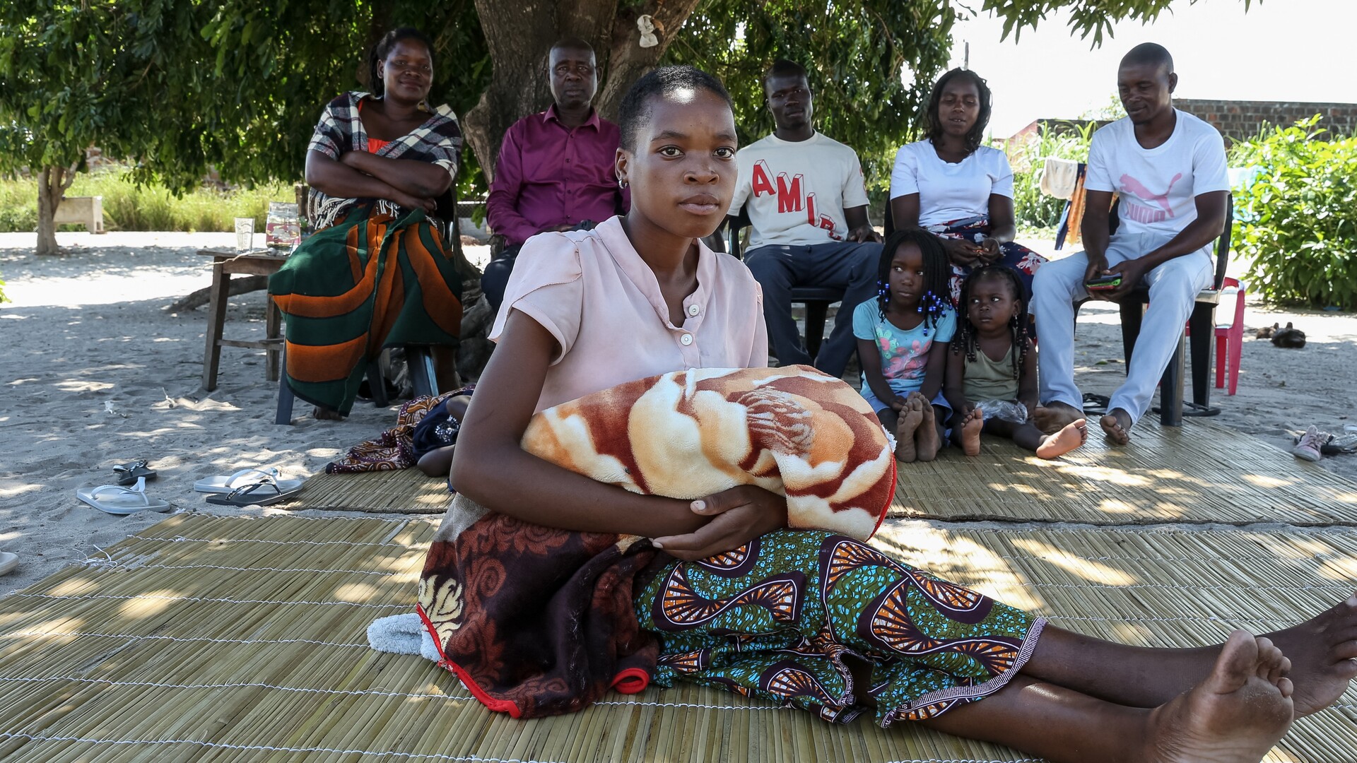 Mozambique Flood Survivors Face Displacement and Exhaustion