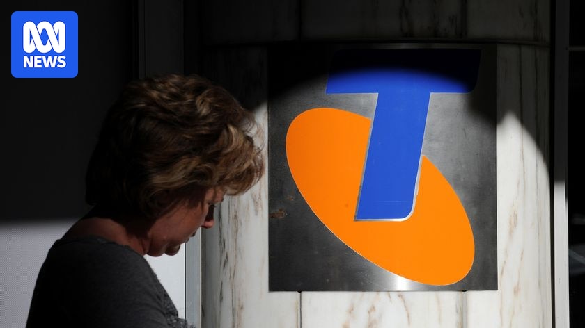 Residents in bushfire zones face mobile connectivity issues during ...